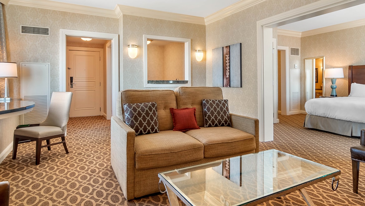 Hotel Suites in Atlanta, GA | Omni Atlanta Hotel at Centennial Park