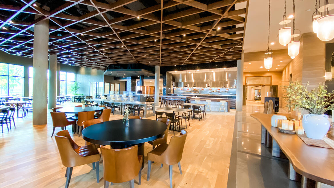Omni Viking Lakes Hotel | Hotels in Eagan, MN
