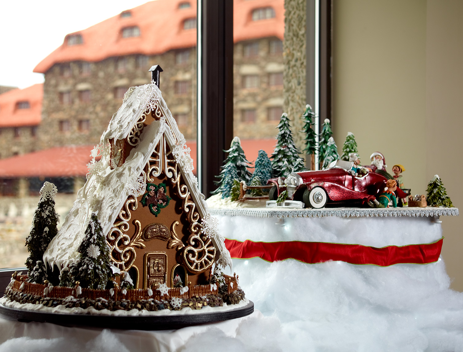 Personalized Edible Gingerbread Houses | The Cake Boutique