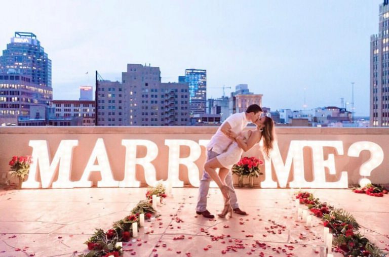 5 Places For The Perfect Proposal This Valentine's Day