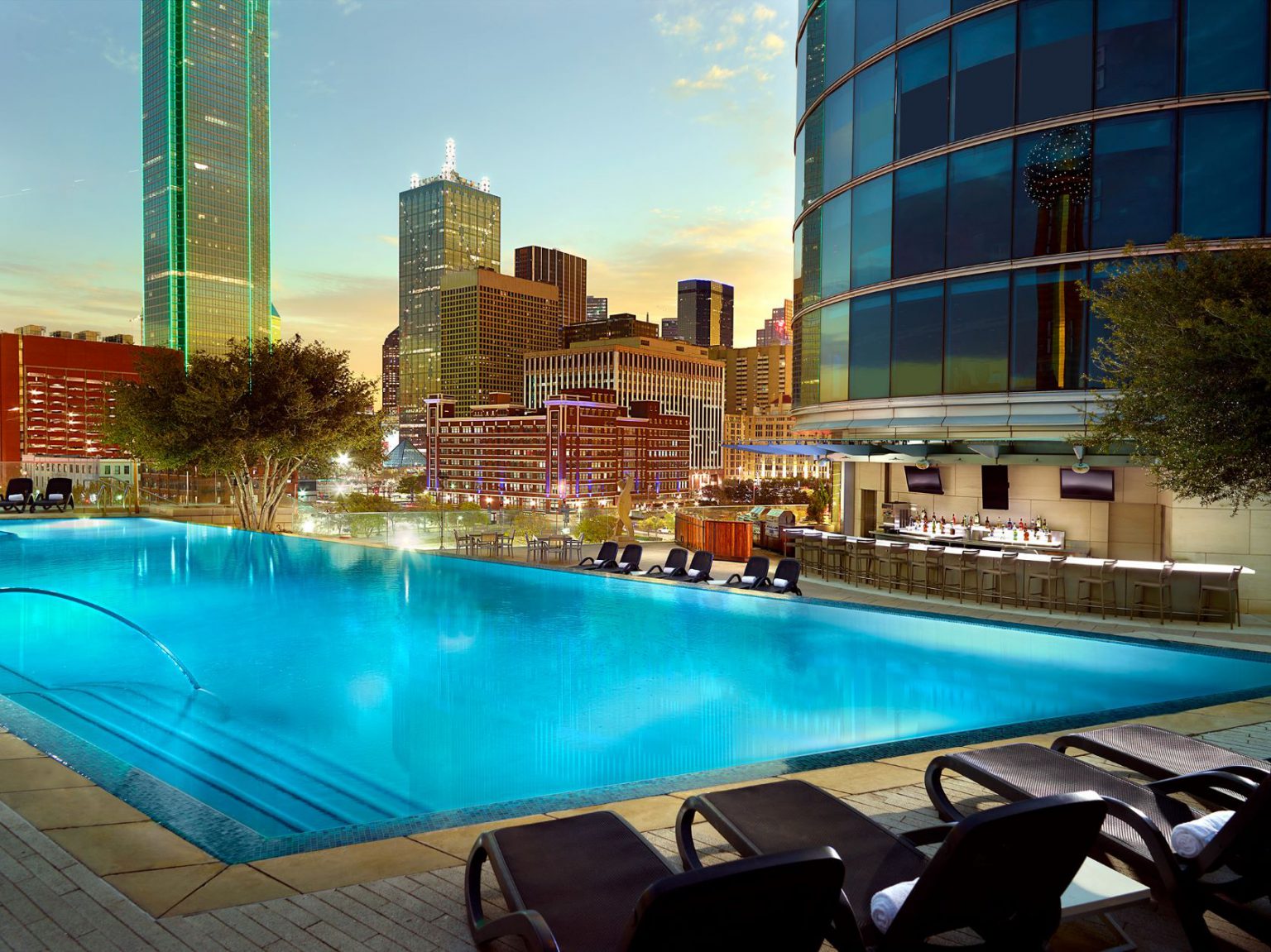 Top 10 Hotels with Rooftop Pools - Omni Hotels & Resorts